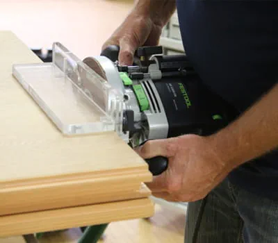 Guide to routing automatic door seal