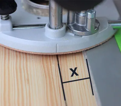 Routing a groove in wood » Guide to using the router
