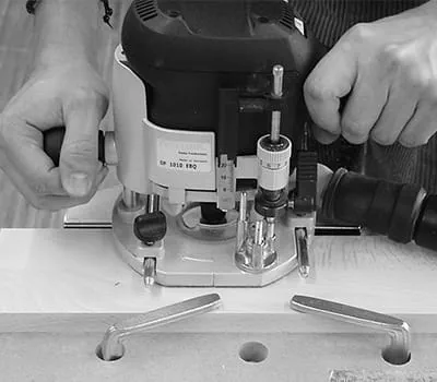 Routing a recessed grip | Grips for drawers and doors