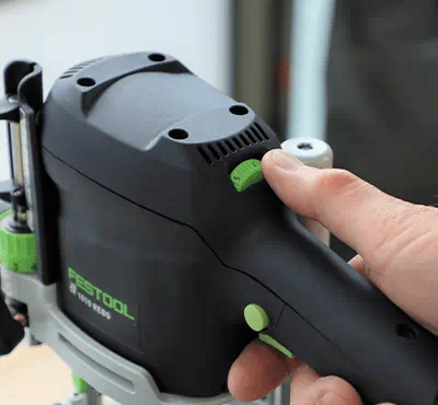 Routing decorative grooves & profiling furniture fronts