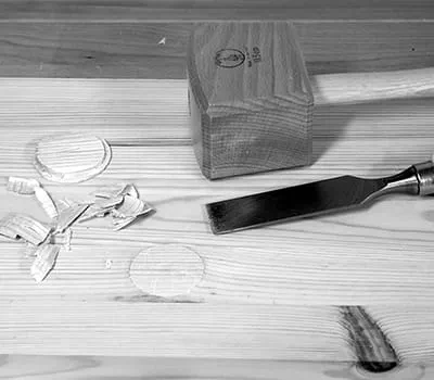 Repairing holes in wood | Guide to sealing knotholes