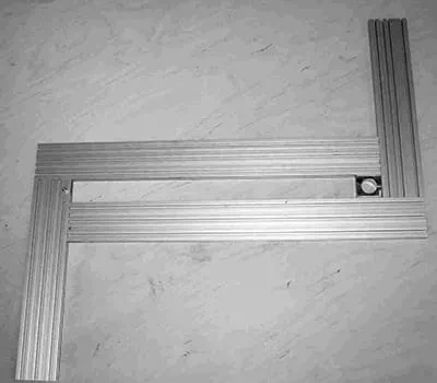 Routing circles/round cut-outs and radii with the router